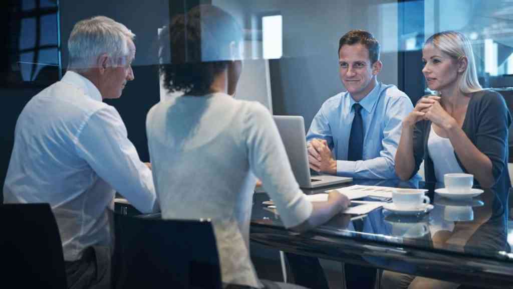 HOW TO IMPROVE COMMUNICATION IN THE WORKPLACE